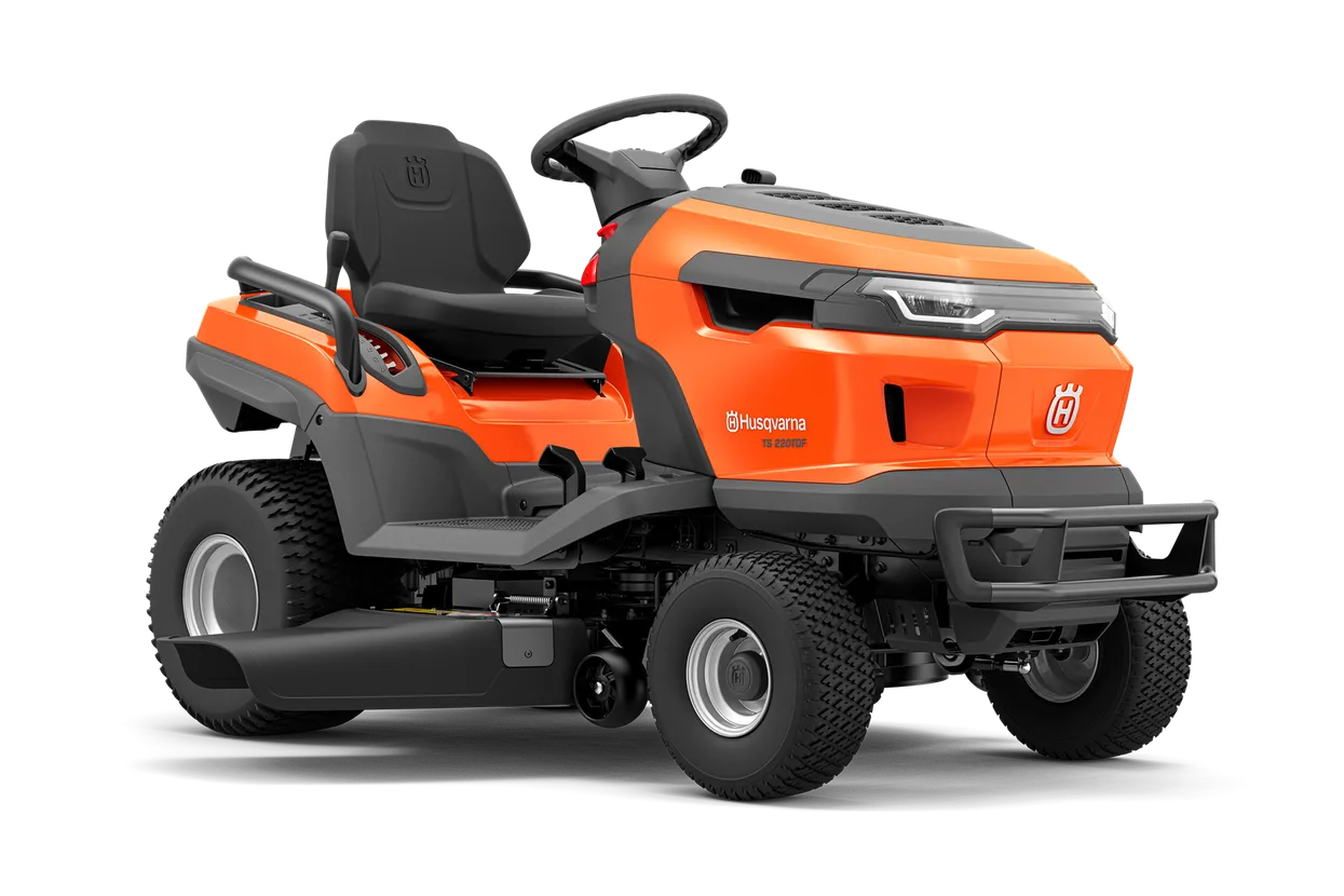 Husqvarna TS 220TDF Garden Tractor - High performance mowing with Clea ...